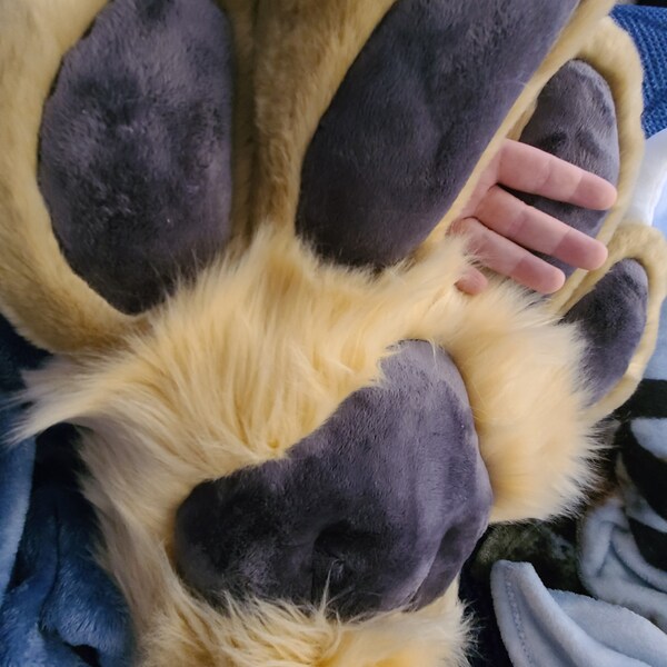 Custom Deluxe Pillowpaw Hand Made by Norsewolf Creations READ ...