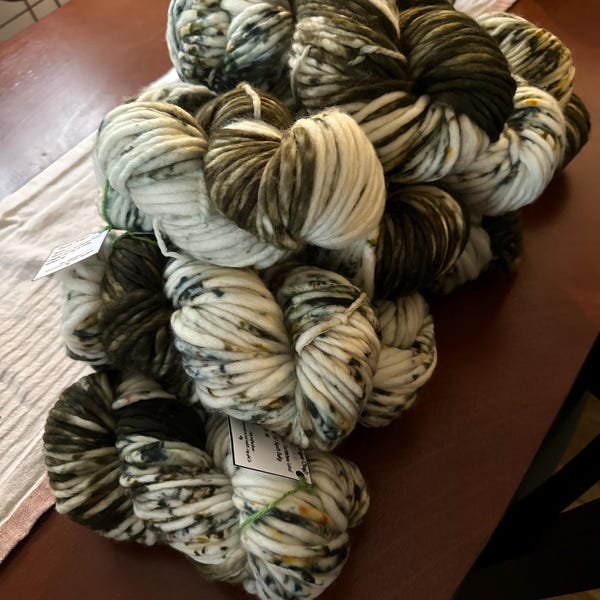 Big Twist Solid Colors, Acrylic, 380 Yards, Wine, Teal, Purple, Rust ...