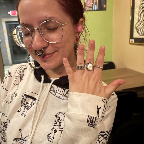 Loose Tooth Locket Ring - Etsy