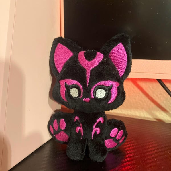Zyniza the Poison Ivy Cat - Littlefox's Toebeans - Mystical Spooky ...