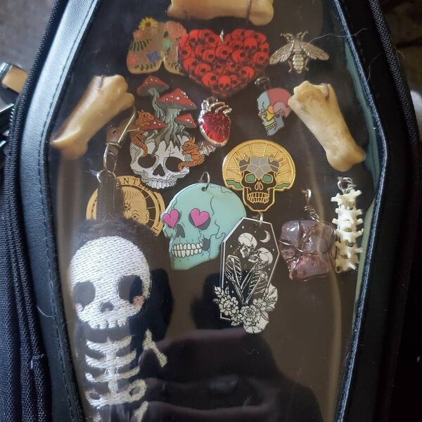 Mortalitasi Enamel Pin | Dragon Age, Emmrich, Mourn Watch, Dreadwolf ...