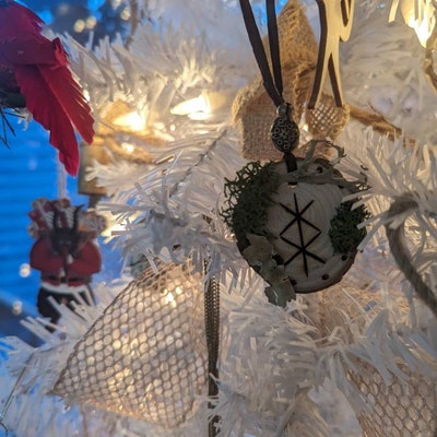 White Willow Iridescent Wand, Crystal Wand, Colors Shift Wand, Witch ...