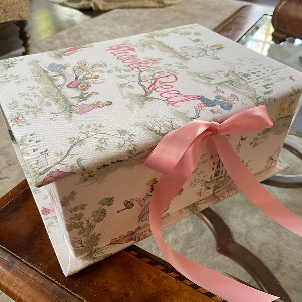 Large Baby Keepsake Box in the Nursery Rhyme Over the Moon Toile ...
