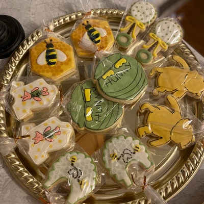 Green Bear & Pig One Dozen - Etsy