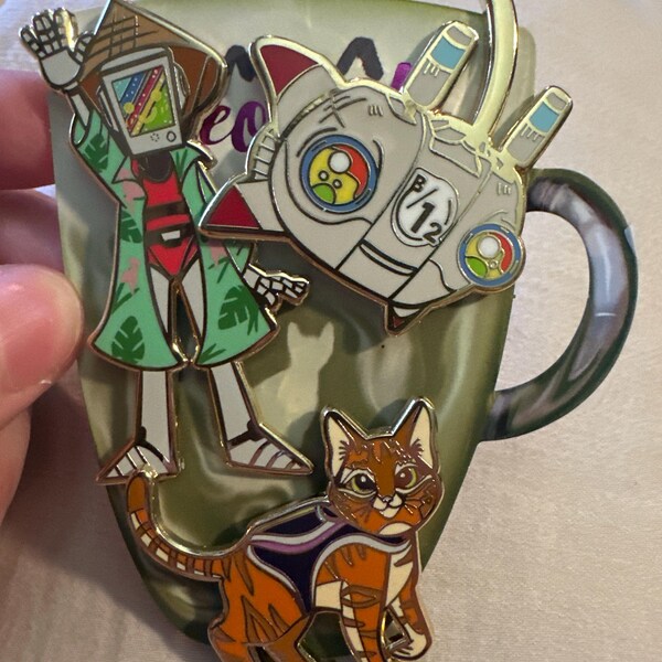 Golden Hour a Hazbin Hotel Radiohusk Enamel Pin - Etsy