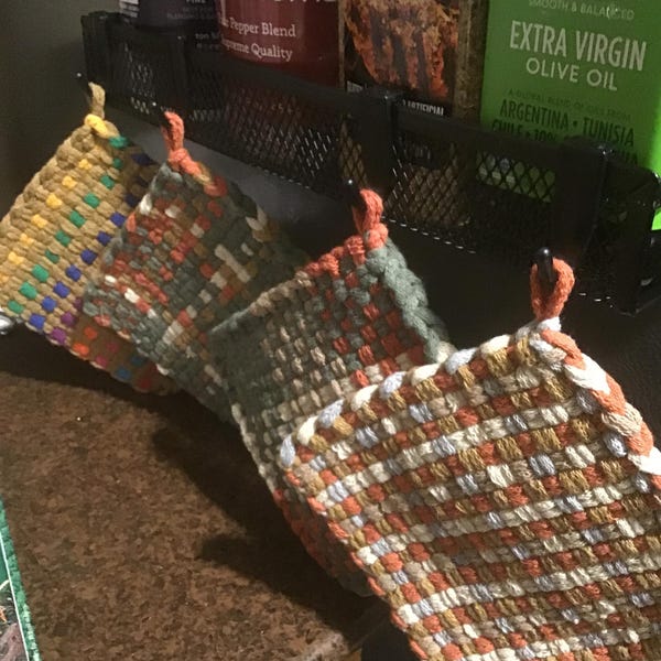 White Loops 7" Cotton Potholder | Harrisville Designs | Sets of 18 | Made in the USA ...