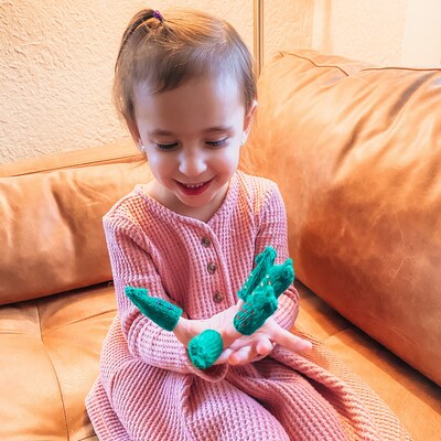 Nativity Finger Puppet Set includes Baby Jesus Mary Jospeh - Etsy