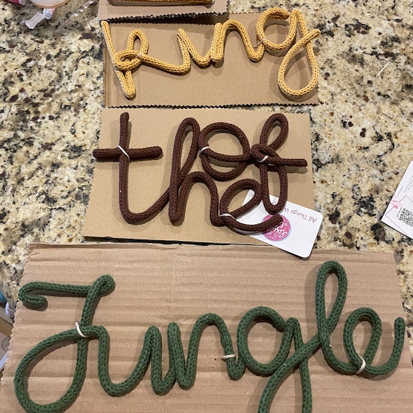 King/queen of the Jungle Wire Sign | Welcome to the Jungle L Play Room ...
