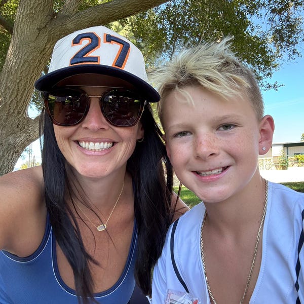 Custom Embroidered Sports Number Hat, Puff Embroidered Baseball Cap ...