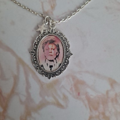 RIP Harambe the Gorilla Memorial Necklace - Etsy