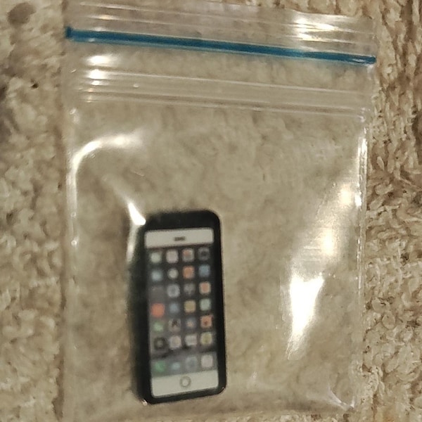 Dollhouse Miniature Smart Phone Mini Phone for Dolls House 1:12 Scale ...
