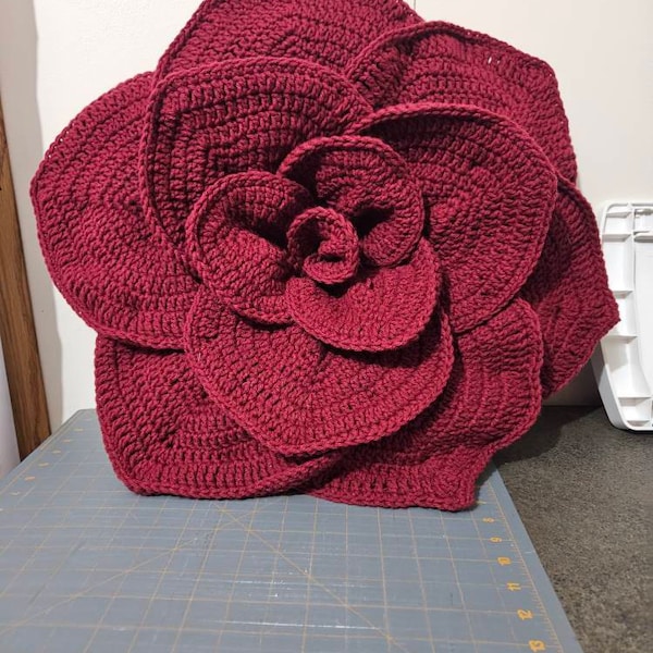 Crochet Rose Cushion Pattern: Photo Tutorial (PDF Pattern) - Etsy