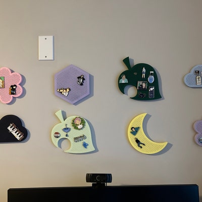 Pin Board FLOWER 3D Printed Colored Filament for Enamel Pins More ...