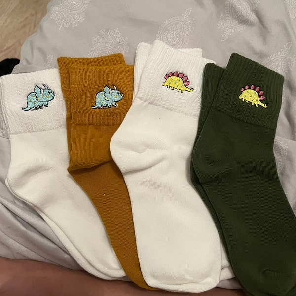 White Socks Cat Paw Sock Pack for Women Cool Socks Cat Paw Embroidery ...