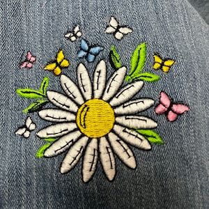 Mini Daisy Flower With Butterflies Embroidery Design 5 Sizes, Flower ...