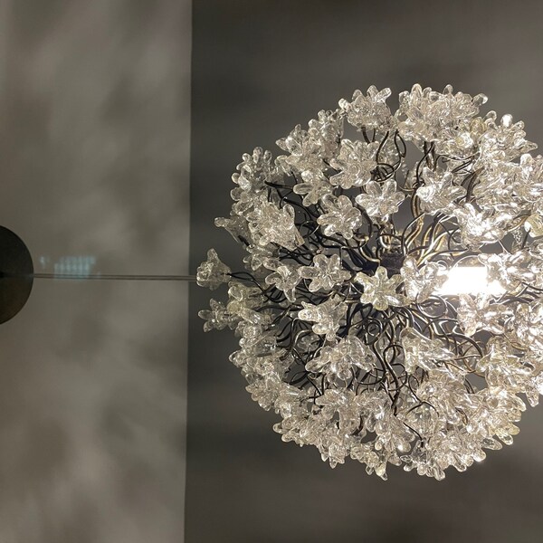 Clear Pendant Light, Light Fixture With Transparent Flowers Pendant ...