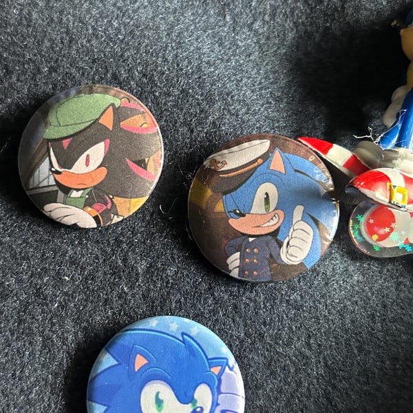 The Murder of Sonic the Hedgehog 32mm Button Pins - Etsy
