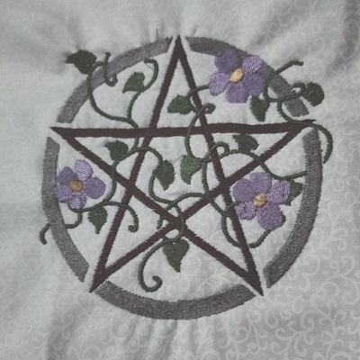 Pentacle Design, Wiccan Crafts, Pagan Crafts, Machine Embroidery, Pagan ...