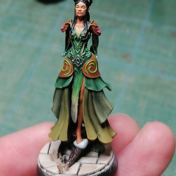 The Baroness | Young Female Elf Noble Mini | 32mm & 74mm Model ...