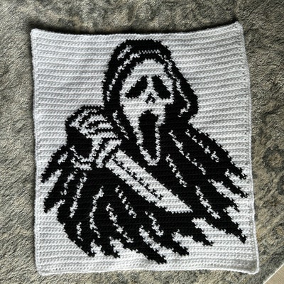 PDF PATTERN: Scream Ghostface Crochet Tapestry Wall Hanging - Etsy