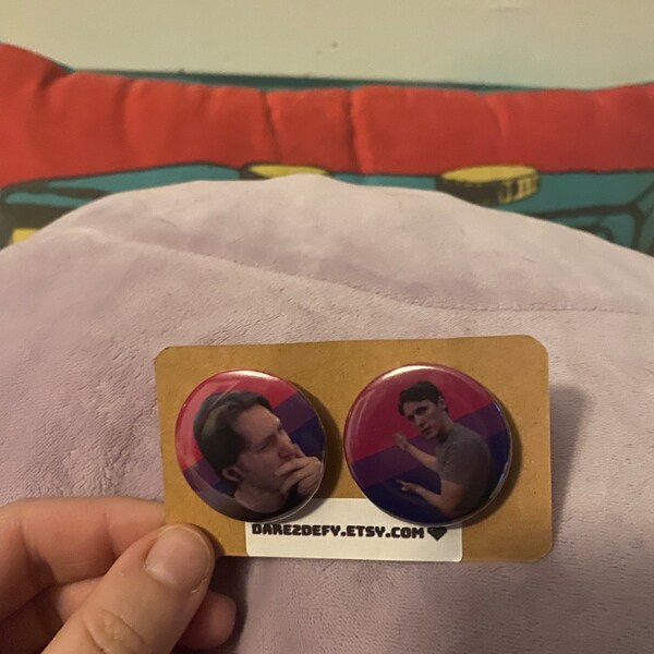 Jerma985 - Jerma Twitch Streamer Bisexual Flag Meme Pins Bi Rights Set of 2 Buttons - 1.25 Inch ...
