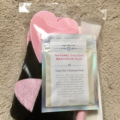 Clay Mask Facial Kit for Two With Applicator Brush and Silicone Heart ...