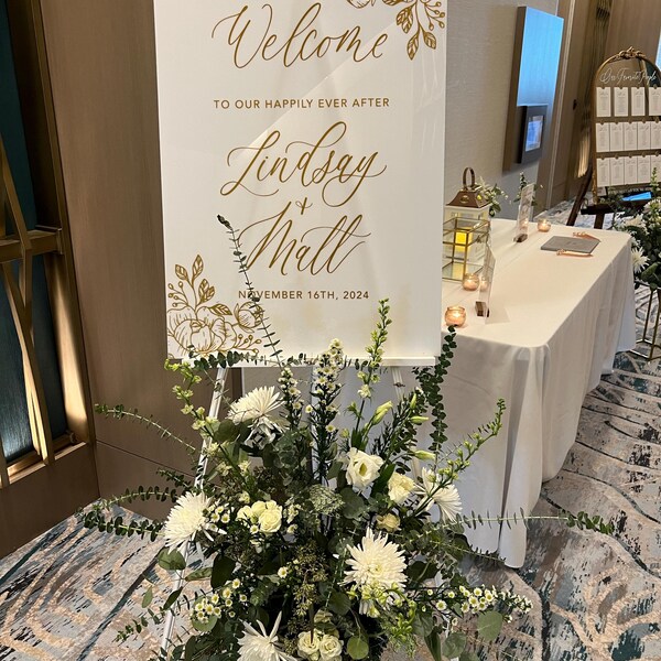Welcome to Our Wedding Sign With Corner Flower Illustrations Acrylic ...