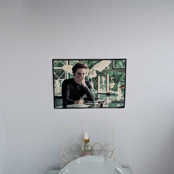 Funny Bathroom Poster, Edward Smell Stinky Face Poster - Etsy