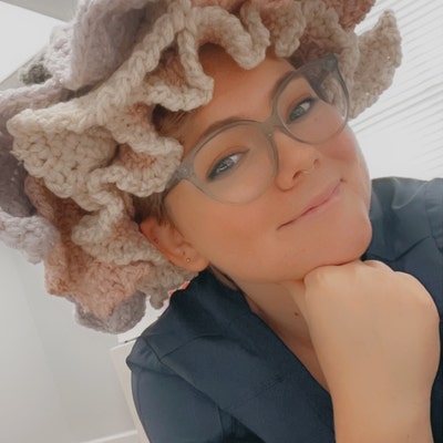 Twisted Daffodil Flower Crochet Hat Pattern. Digital Download Pdf - Etsy