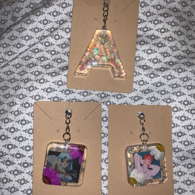 Custom Anime Resin Photo Keychain Custom KPOP Resin Photo Keychain ...