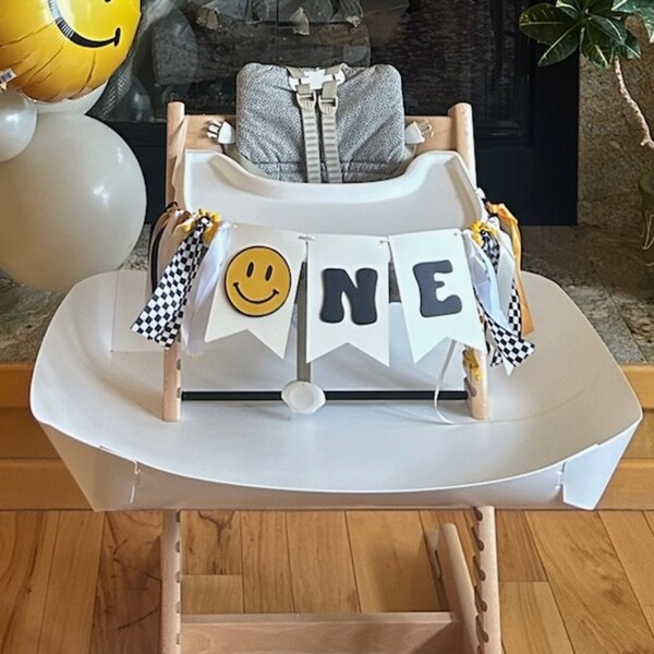 Yellow One Smiley Face Banner, One Happy Dude, First Birthday Boy Decor ...