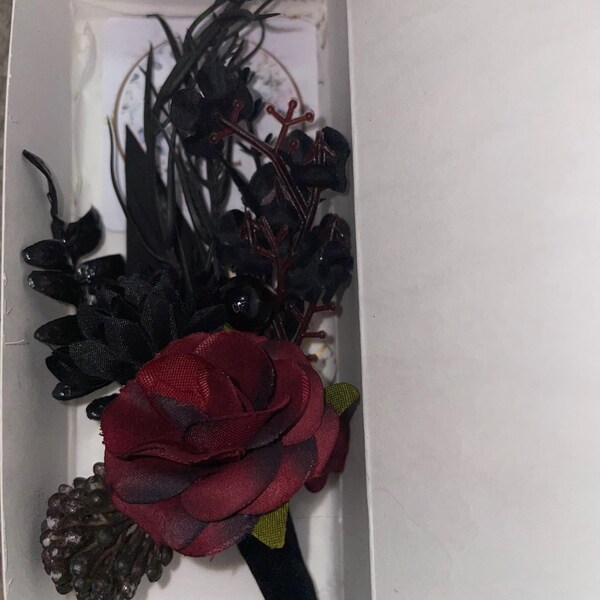 Hunter Green Ivory Black Gold Bridal Bouquet Halloween Wedding Boho ...