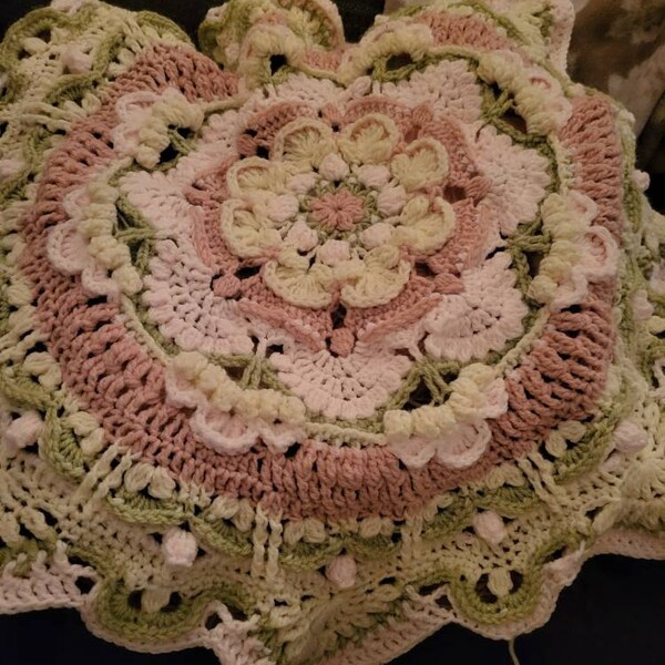 Blooming Joy Crochet Blanket Pattern: Vintage Vibe Photo Tutorial (PDF ...