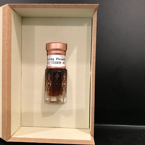 Omakase Sample Kit Agarwood / Pure Oud Oil / Attar - Etsy