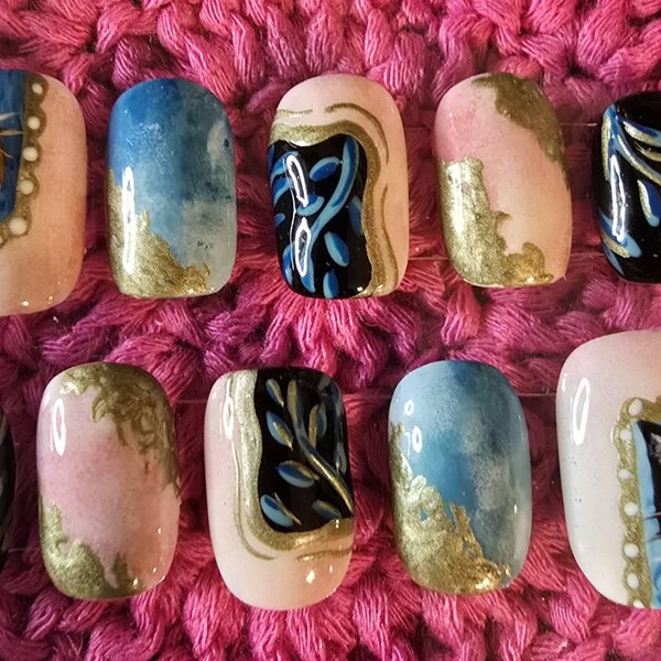 Fourth Wing Original Press on Nails, Dragon Press on Nails - Etsy