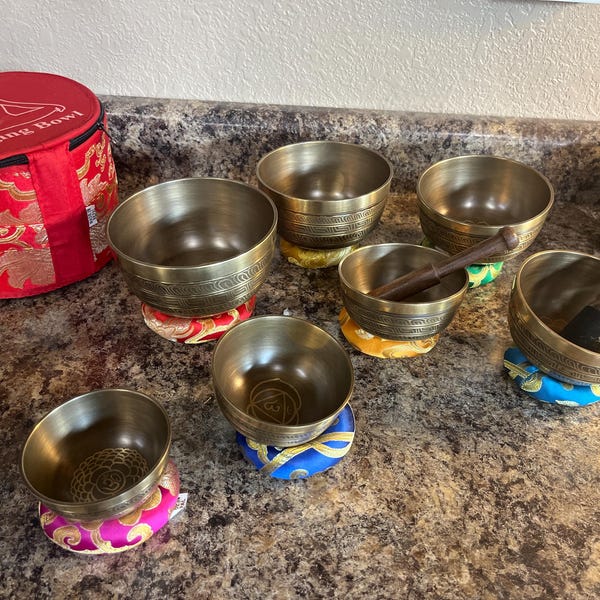 Standing Singing Bowl Feet Vibrational Therapy With Long & Deep ...