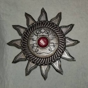 Dnd Holy Symbol of Ravenkind Amulet Emblem Necklace Curse of Strahd ...