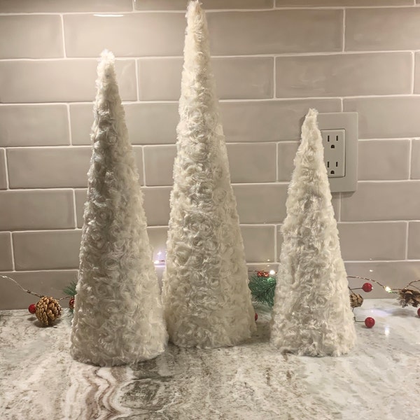 Cone Trees, Set of 3, Fur Cone Trees, Elegant Christmas Trees ...
