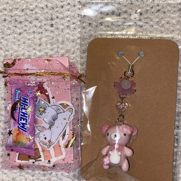 Bunny Headphone Keychain - Etsy