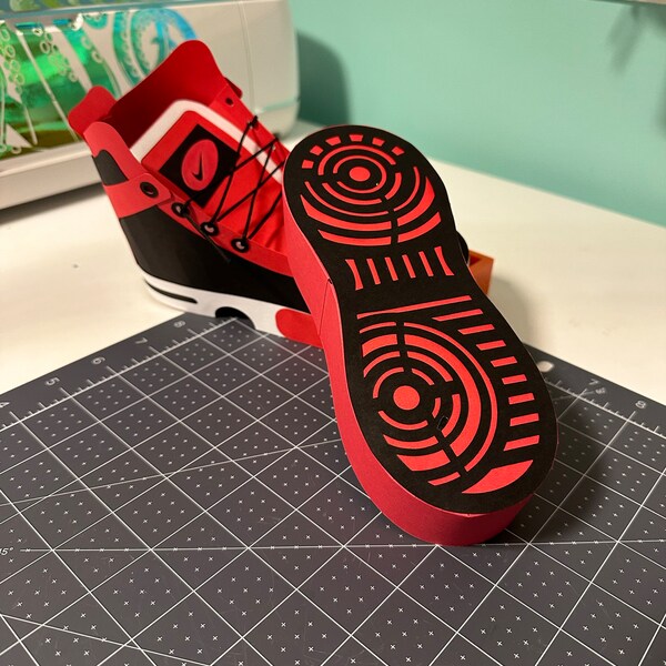 3D Sneaker Gift Box Svg 3D Sneaker Box Trainer Gift Box for Cricut and ...