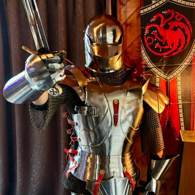 Medieval Armor Suit Legs Guard, Undead Knight Fighting Armor Suit ...