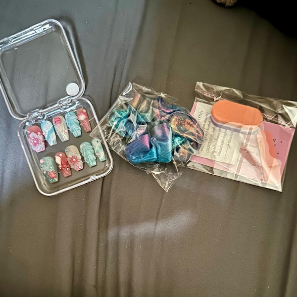 Fake Nails for Summer Beach | Mermaid Nails With 3D Shell & Pearls ...