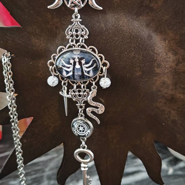 Collar Diosa Hecate Triple Luna Simbolo Rueda Strophalos Encrucijadas ...