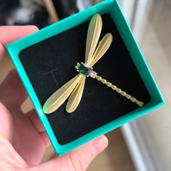 Handcrafted Freshwater Pearl Flower Brooch - Elegant Wedding Gift ...