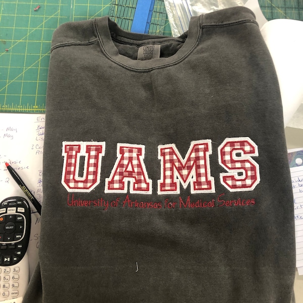 UNIVERSITY COLLEGIATE MONOGRAM Double Applique' Embroidery Font Design ...