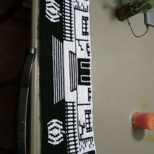 Haunted Hilltop Horror House Overlay Mosaic Crochet Pattern - Etsy