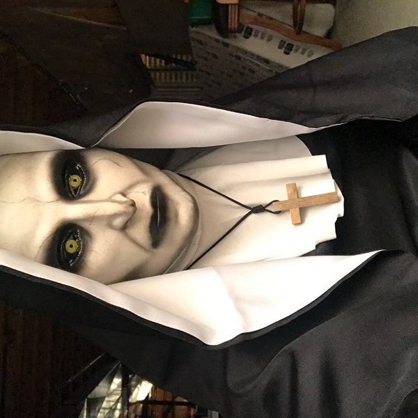 Valak the Nun - Latex Mask / Bust Display - Etsy