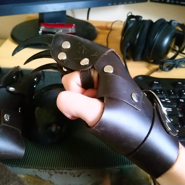 Black Leather Dragon Claws Gauntlets With White Claws - Etsy