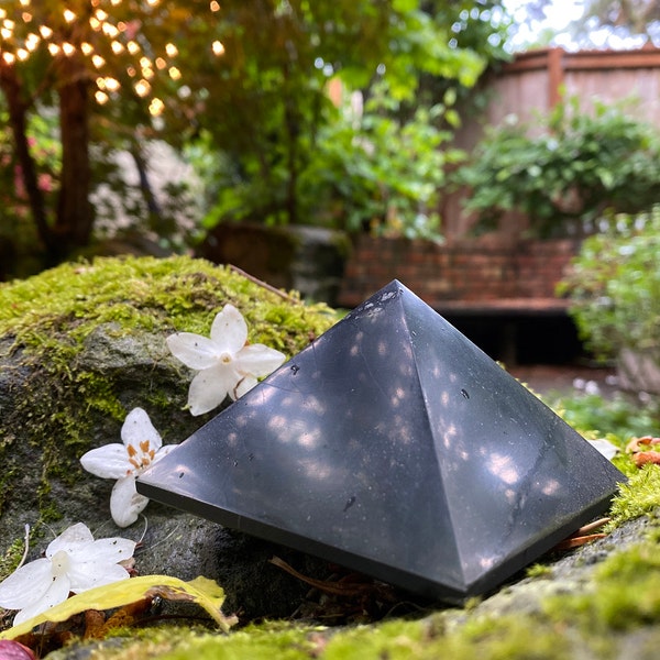 Large Shungite Pyramid: EMF Protection, Meditation Crystal, Home Decor ...