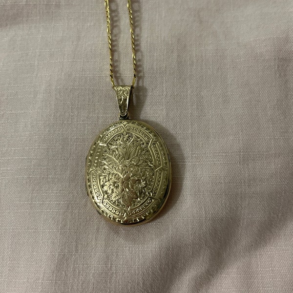 Elizabethan Vintage 10K Yellow Gold Diamond Set Pendant 2.8cm + 10k ...